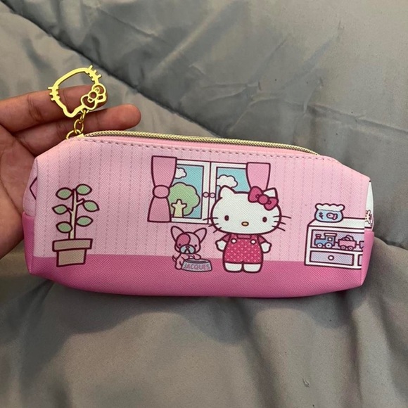 Hello Kitty | Accessories | Hello Kitty Pouch | Poshmark
